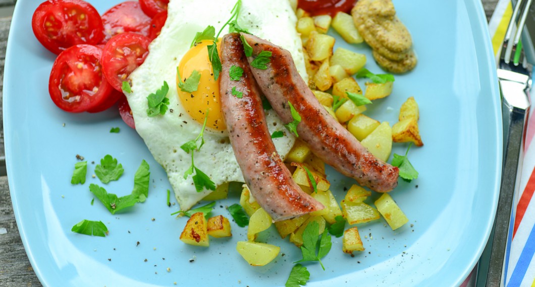 Korv med stekt potatis | Receptfavoriter