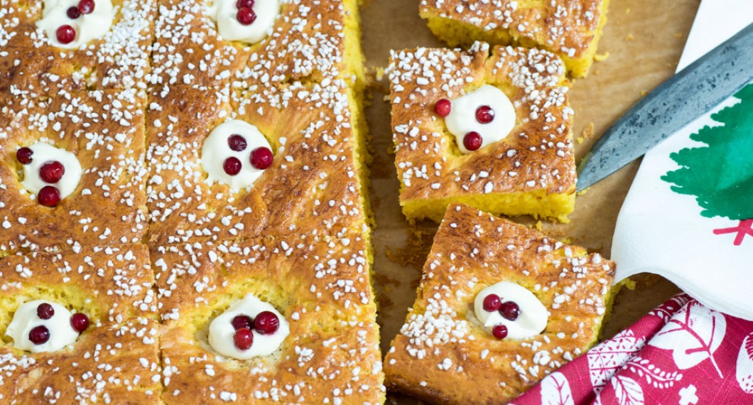 Saffranskaka i långpanna | Receptfavoriter